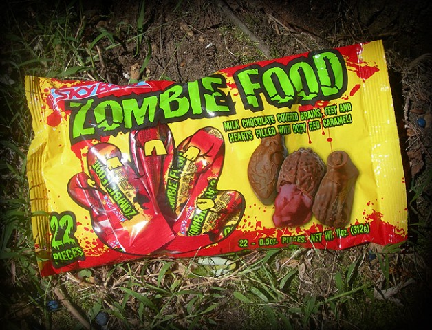 Sky Bar's Zombie Food! | Dinosaur Dracula!