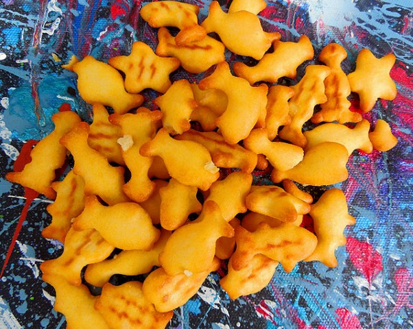 Ocean Creatures Crackers! | Dinosaur Dracula!