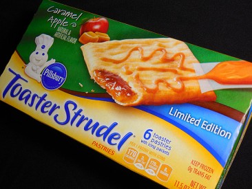 Caramel Apple Toaster Strudel! | Dinosaur Dracula!