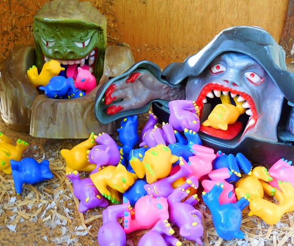 Rocks & Bugs & Things! | Dinosaur Dracula!