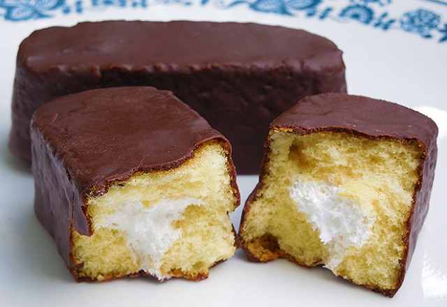 OMFG, CHOCODILES HAVE RETURNED. | Dinosaur Dracula!