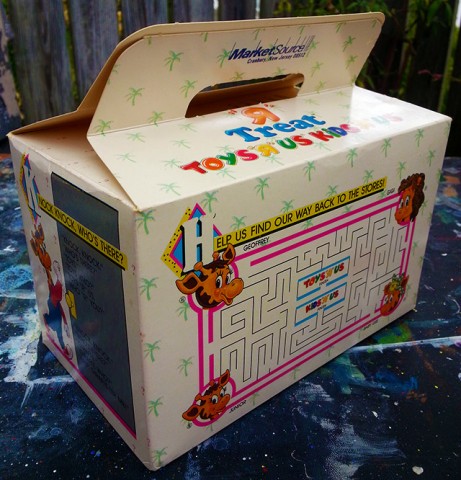 1989 Toys "R" Us Treat Box! | Dinosaur Dracula!