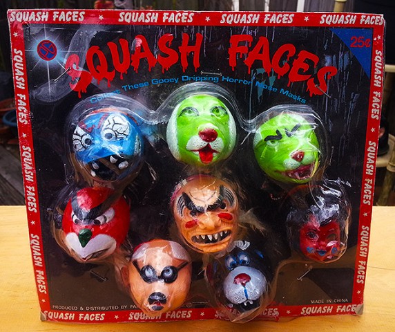 Vintage Vending #23: Squash Faces! | Dinosaur Dracula!