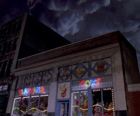 5 Legit '80s Toys Spotted in Child's Play! | Dinosaur Dracula!