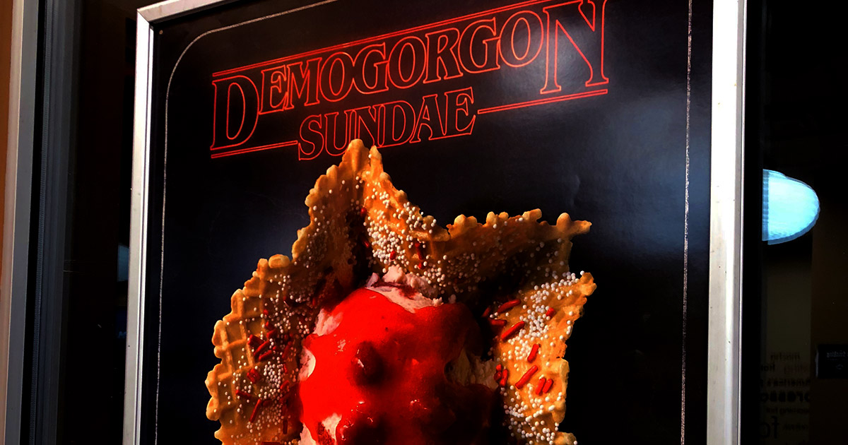 Stranger Things invades Baskin-Robbins! | Dinosaur Dracula!